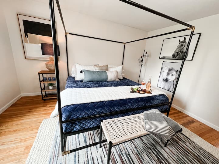 Cozy Retreat! Conveniently Located Gem-4 Bedrooms! - 溫哥華