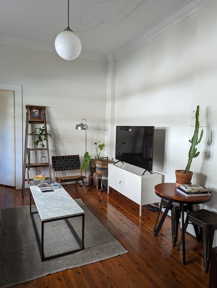 Bohemian Art Deco In Elizabeth Bay Near Harbour - North Sydney