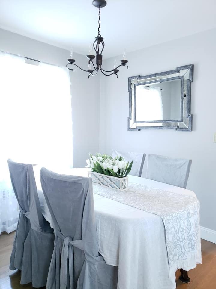 Stunning Modern Farmhouse - Staten Island