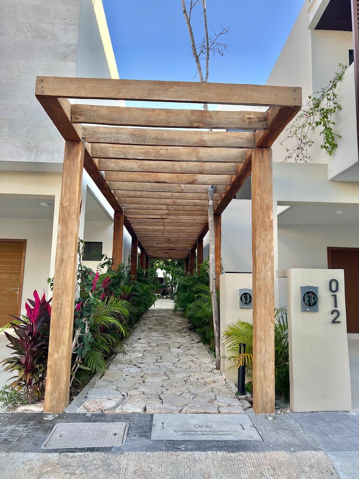 Luxury House - 3 Bed 3.5 Bath - Selvanova 10 - Playa del Carmen