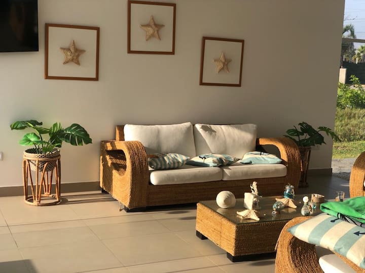 Hermosa Casa De Playa En Asia - Peru