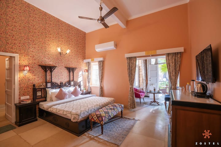 Superior Deluxe Room In Ratanada, Jodhpur - Jodhpur