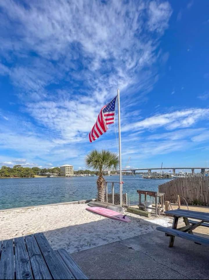 Dock Of The Bay! - Fort Walton Beach, FL