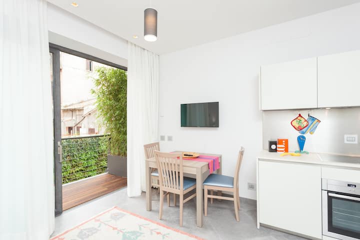 1br With Balcony Near Colosseum - Rome