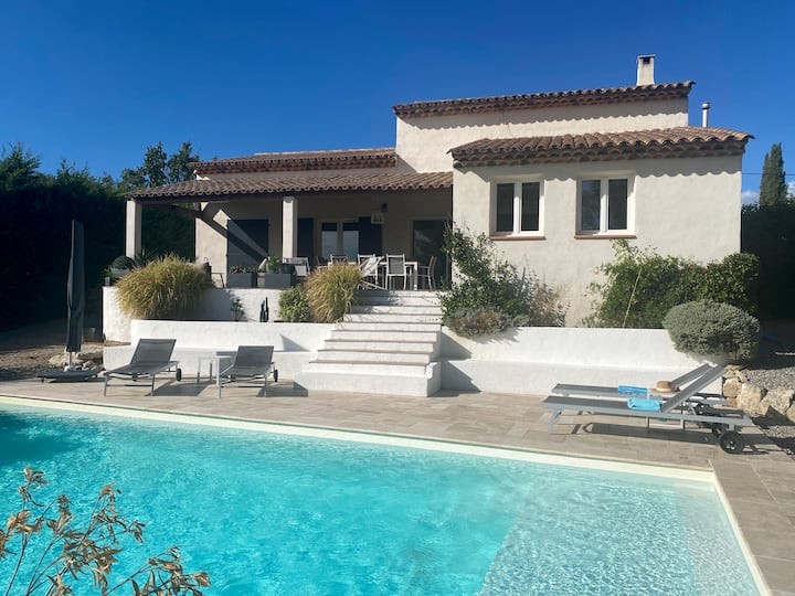 Villa Azure Avec Piscine Privative, 6 Pers - Le Muy