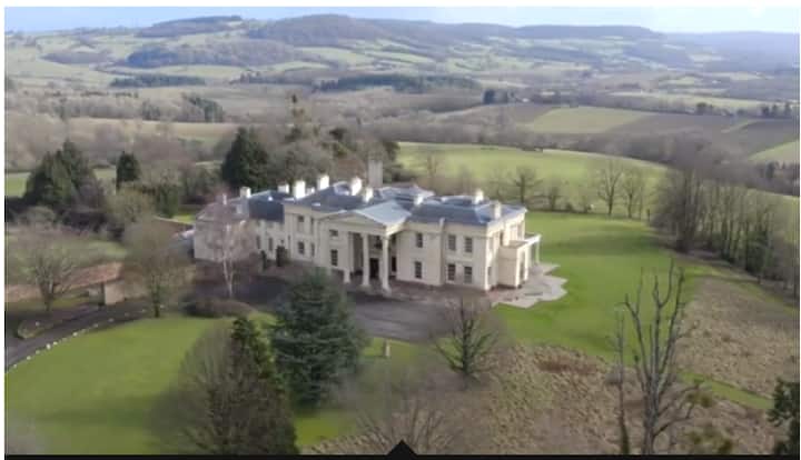 Hilston Park Manor
Vegan/vegetarian, No Alcohol - Forest of Dean