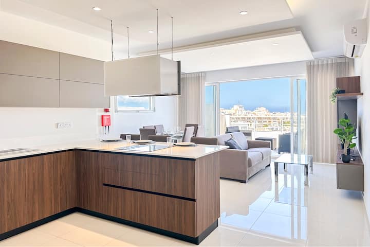 Seaview & City View With Terrace, Close To Beaches - Malte