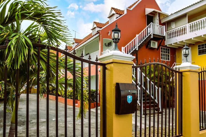 Big 2 Bedr Aptm. In Willemstad - Free Parking - Curaçao