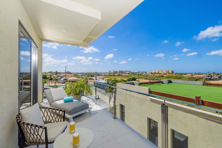 Exclusive Ocean View Wariruri Penthouse Condo Pool - Aruba