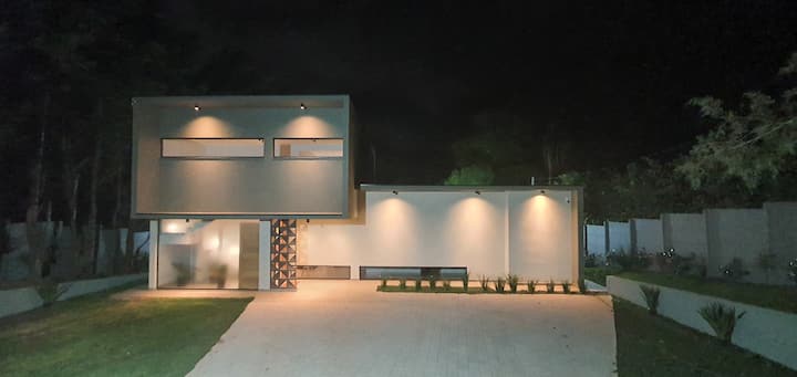Casa Moderna De Alto Padrão - Atibaia