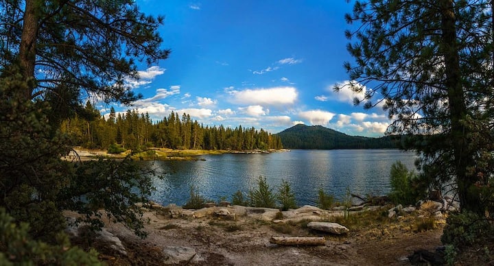 Mountain Serenity Getaway - Oakhurst, CA