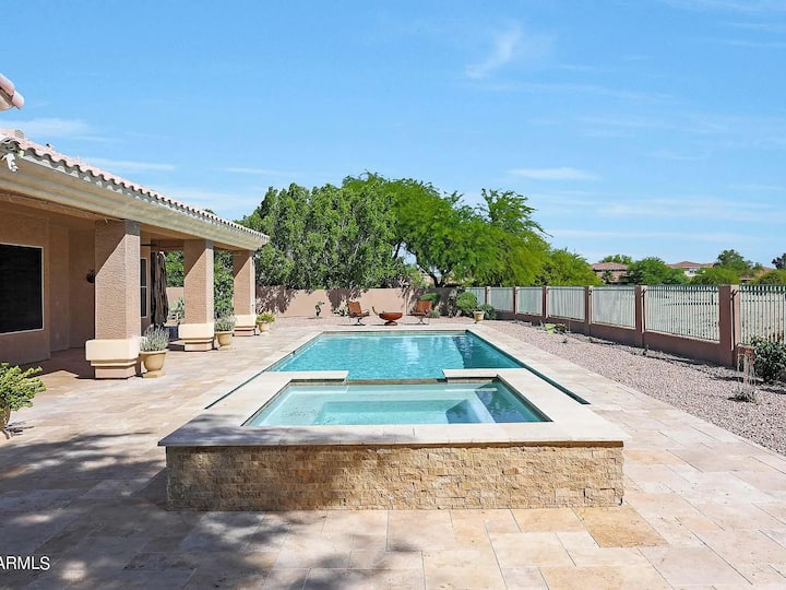 Pristine Resort Style Home On Palm Valley Golf - Avondale, AZ