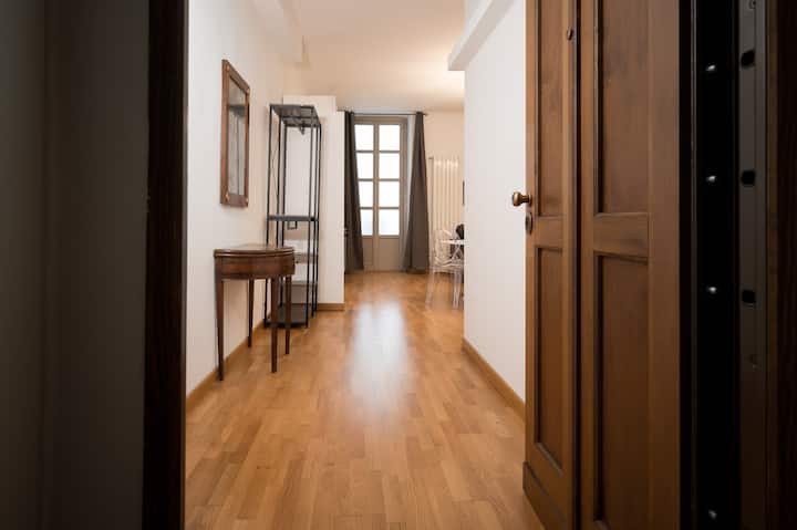 Bellezia22, Luxury Historical Apartment - Turin