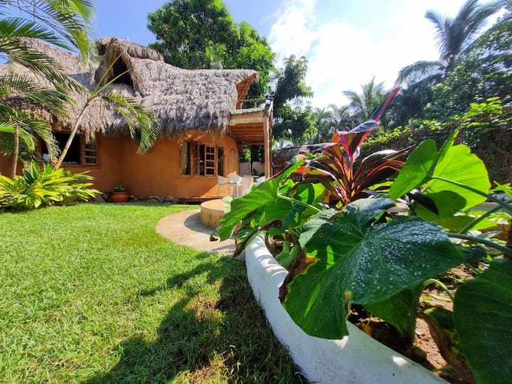 El Manguito Cobhouse - Sayulita