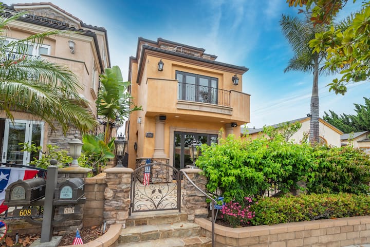 Beach Living On 9th | Spa | Close To Entertainment - Huntington Beach, CA