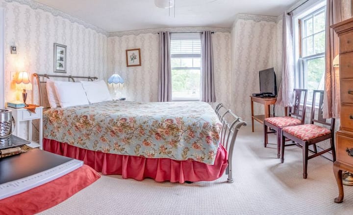 Free Breakfast_acadia Queen Room At Heathwood Inn - Maine