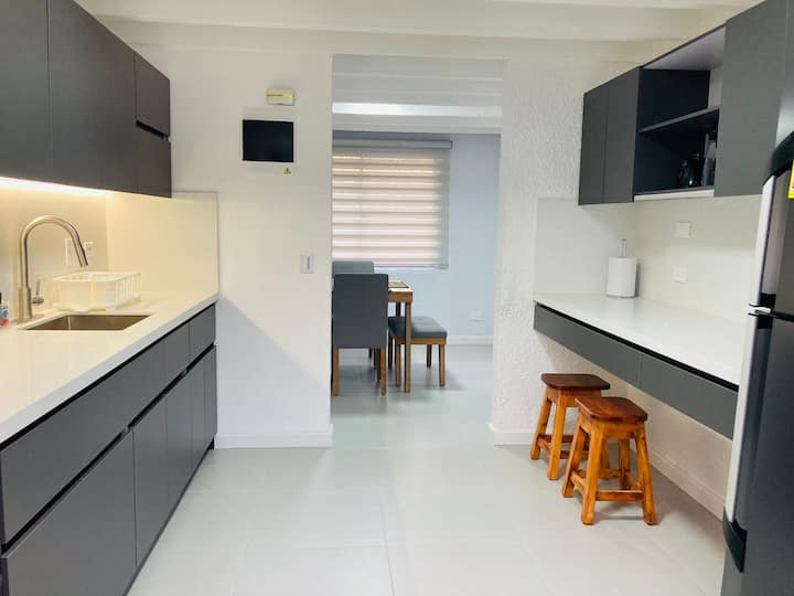 Modern Home Near Poblado In Medellin. - Medellín