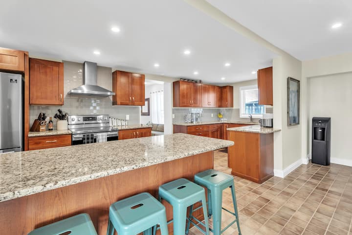 Downtown Home In Berrien Springs - Berrien Springs, MI