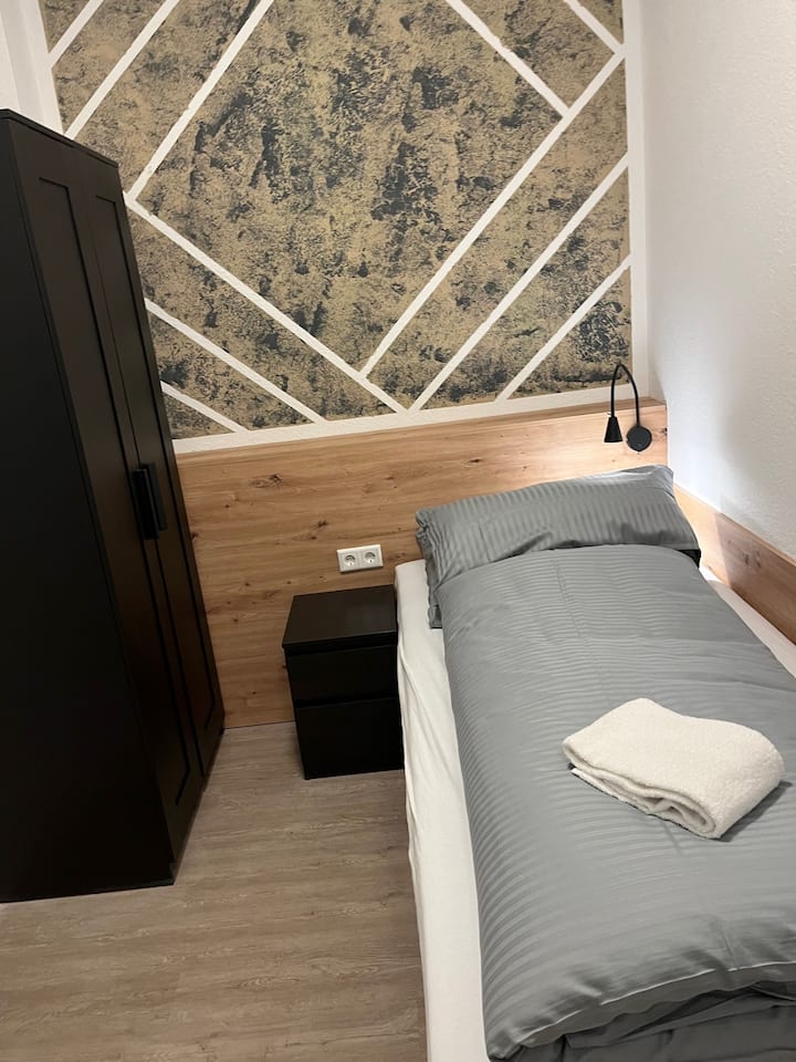 3 Schlafzimmer Wohnung + Wifi + Waschmaschine - Hildesheim