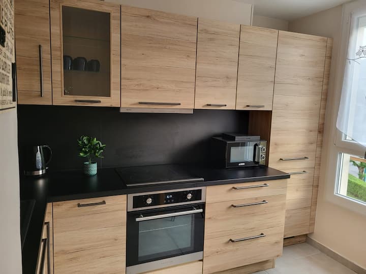 Proche Station 4 Pers 2 Chambres, Balcon, Parking - Cluses