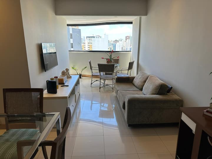 Confortável Apartamento Familiar Na Pituba - Rio Vermelho