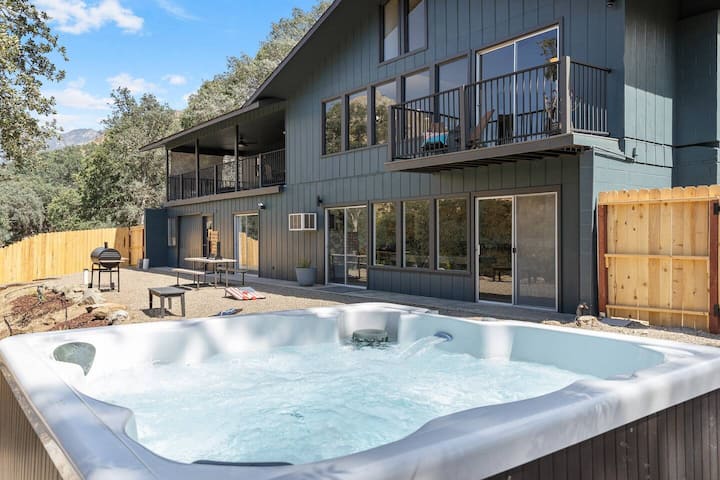 Sequoia Retreat - Spa, Gameroom & Ev Charger - Three Rivers