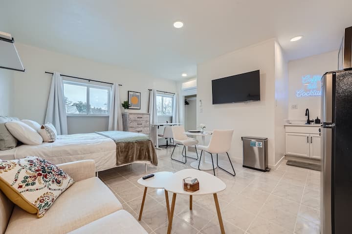 Atx's Quaint Garage Guesthouse - Wells Branch Parkway – Austin