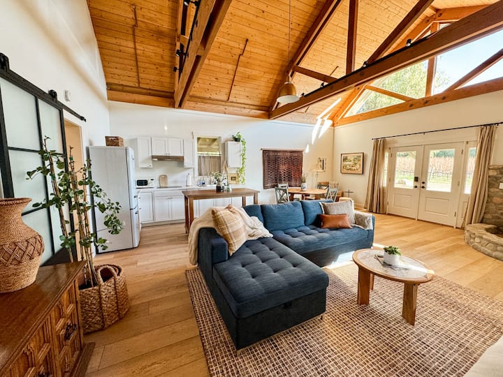 Guest Cottage At The Big Pond Ranch - Santa Ynez, CA