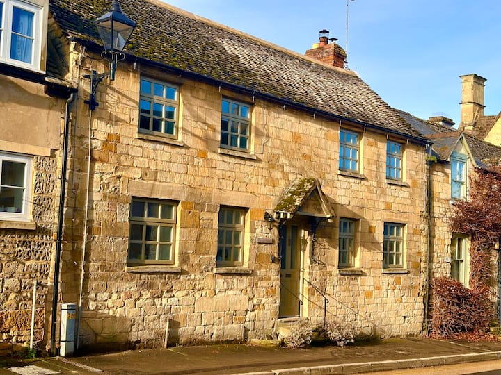 Honey Stone And Style Year Round - Cotswolds