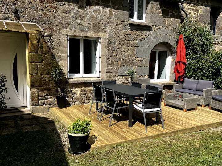 Maison (2p) Au Calme Verdoyant - Tinténiac