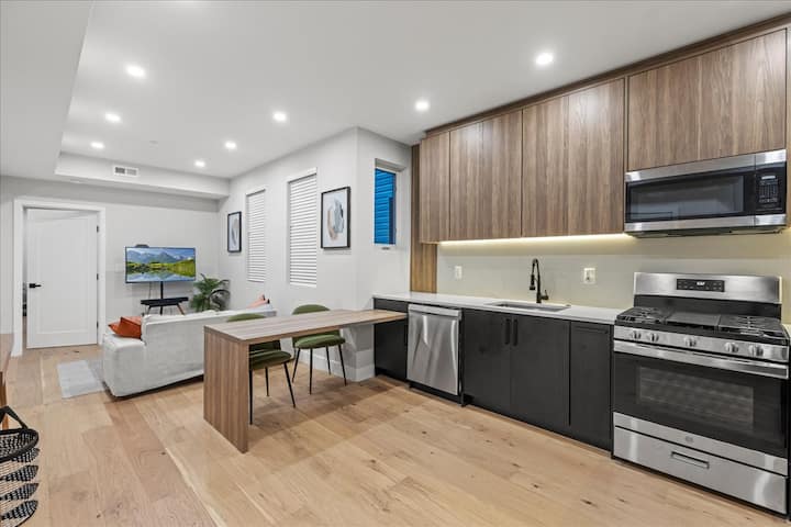 Stunning New Condo In Philadelphia - Philadelphia