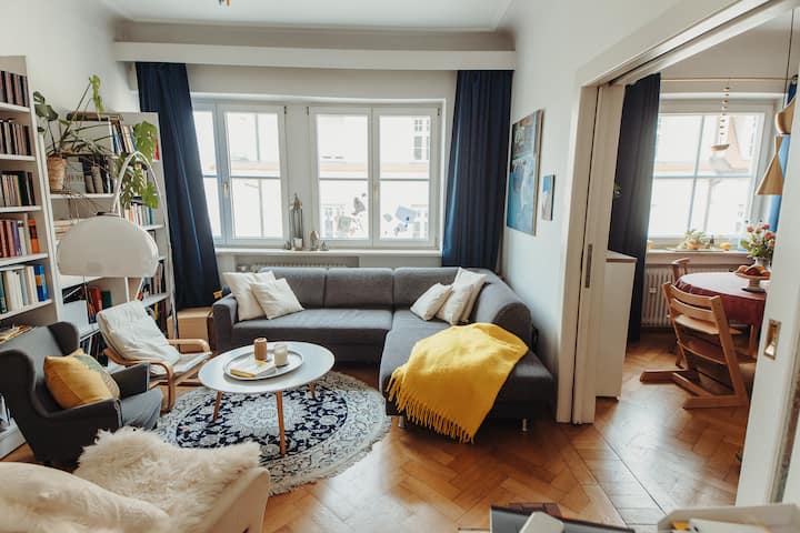 Calm Charming 1920s Apartment - Munich