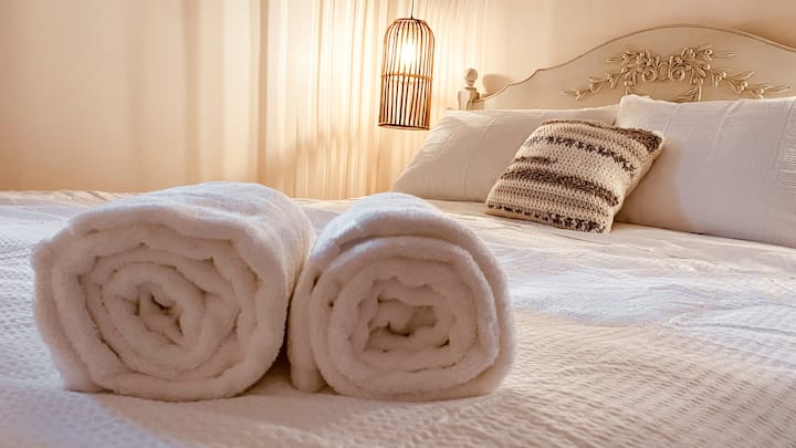 Kingstonstays | Historic Downtown Hideaway - Kingston