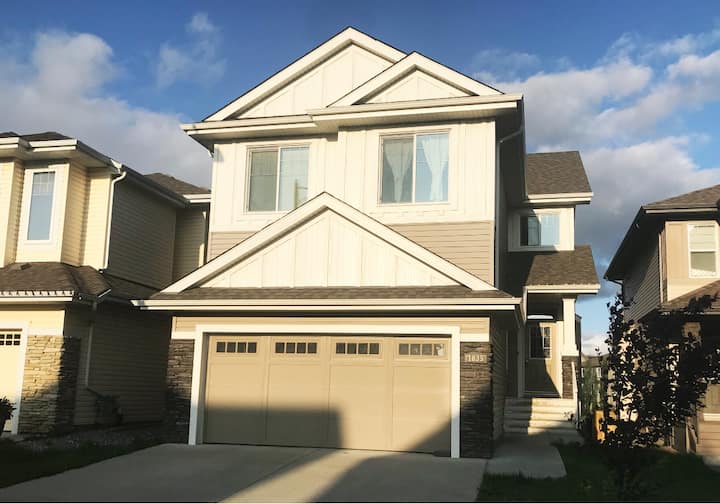 Windermerespaciousbeautiful Home - Edmonton