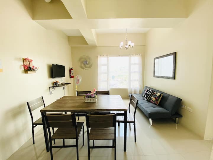 Budget Two 2br For Groups-pool,gym,playroom+mall - Cebu City