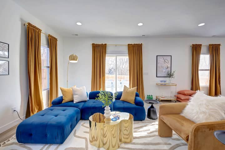 Cozy Home: Iu 9 Mins | Backyard | Central Location - Bloomington, IN