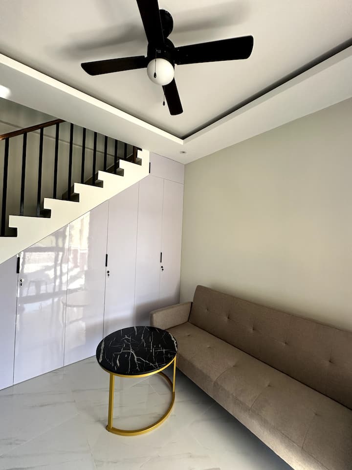 Cozy Place For Staycation, 2 Br W/ Parking, Netflx - Balanga