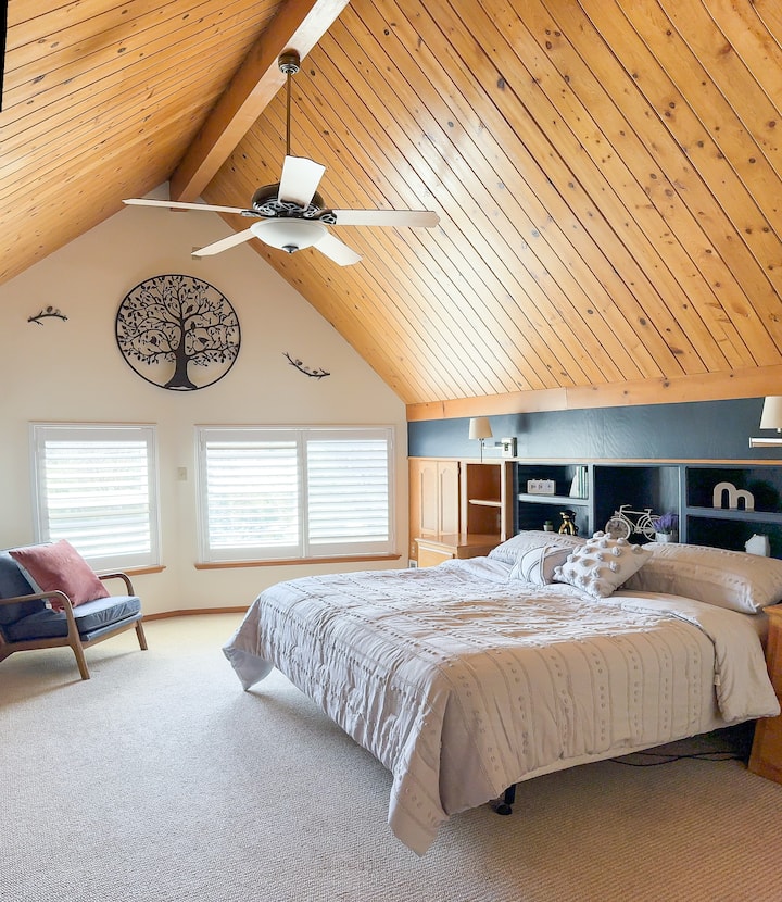 Yosemite Base Camp | King Suite Chalet - Pine Mountain Lake, CA