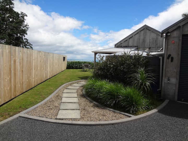 Papamoa Country Cottage - Papamoa