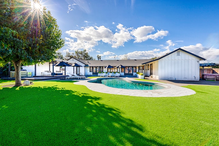 Modern Ranch House-swim|soak|pickleball|wineries - Sonoma, CA