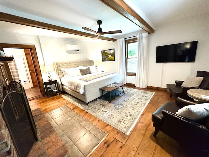 Lovill House Inn Bristol Suite - Boone, NC