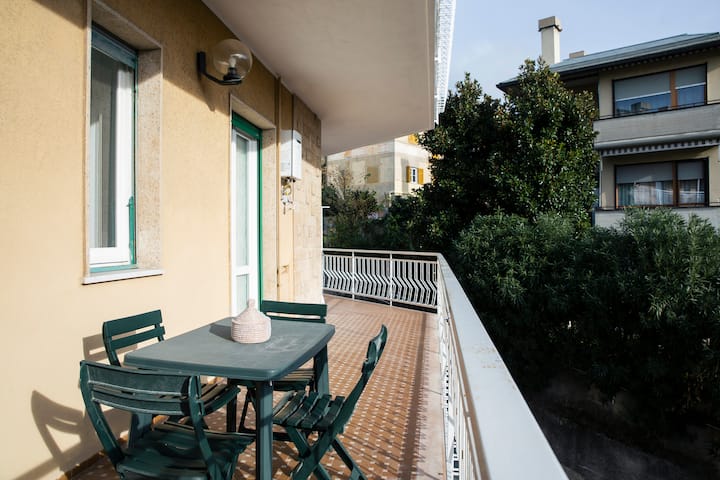 Large Apartment Near The Sea With Parking - Recco