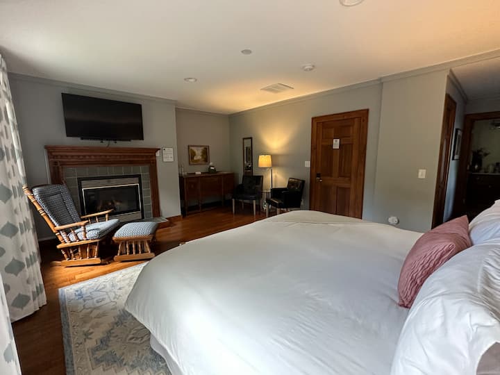 Lovill House Inn Hickory Suite - Boone, NC