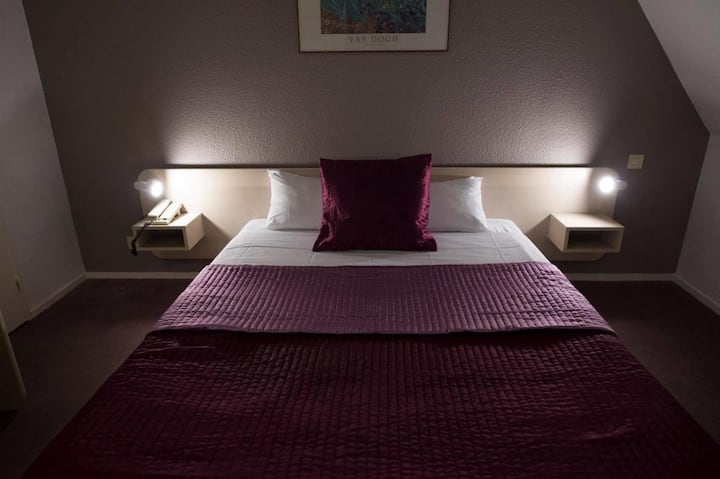 Une Chambre Hôtel - Gien