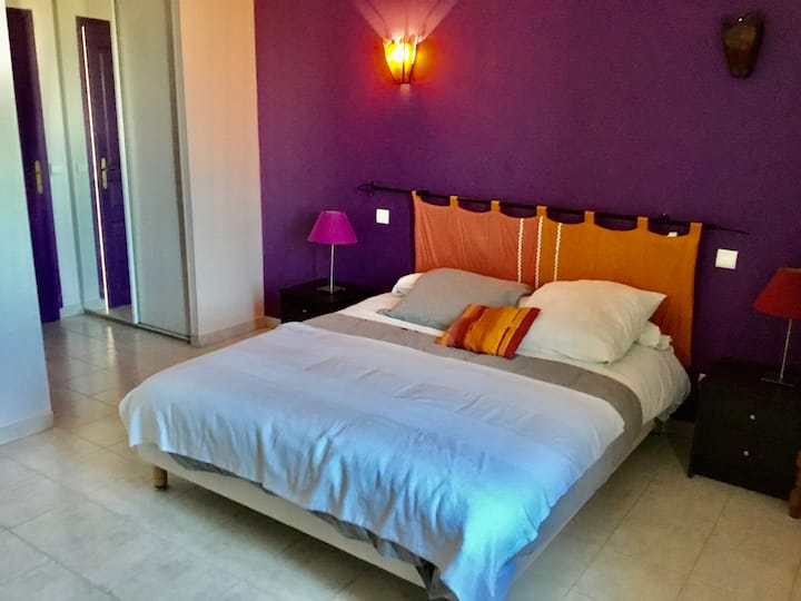 Chambre Pour Famille De 4 Pers - Aigues-Mortes