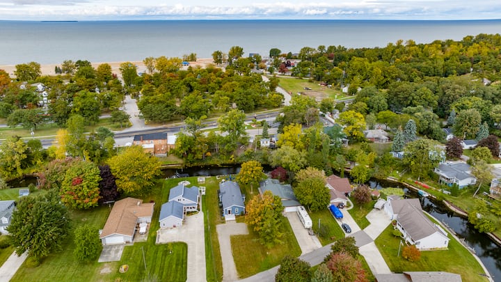 The River House - ケースビル, MI