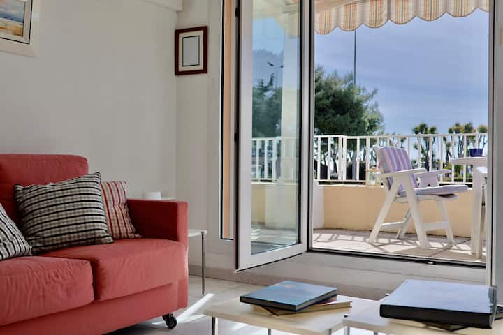 Spacieux T2 Vue Mer Proche Plage, Clim Et Parking - ibis Styles Nice Cap 3000