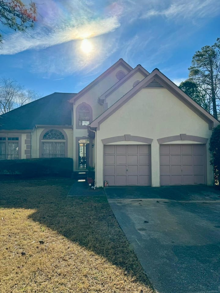 Queen Room In Marietta, Ga - Marietta, GA