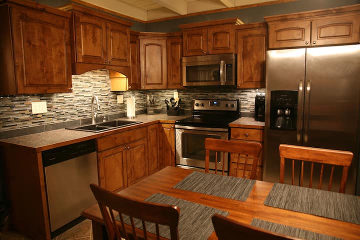 2br/2ba Mtn Condo With Views - Silverthorne, CO