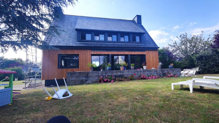 Maison Familiale Avec Jardin - Auray